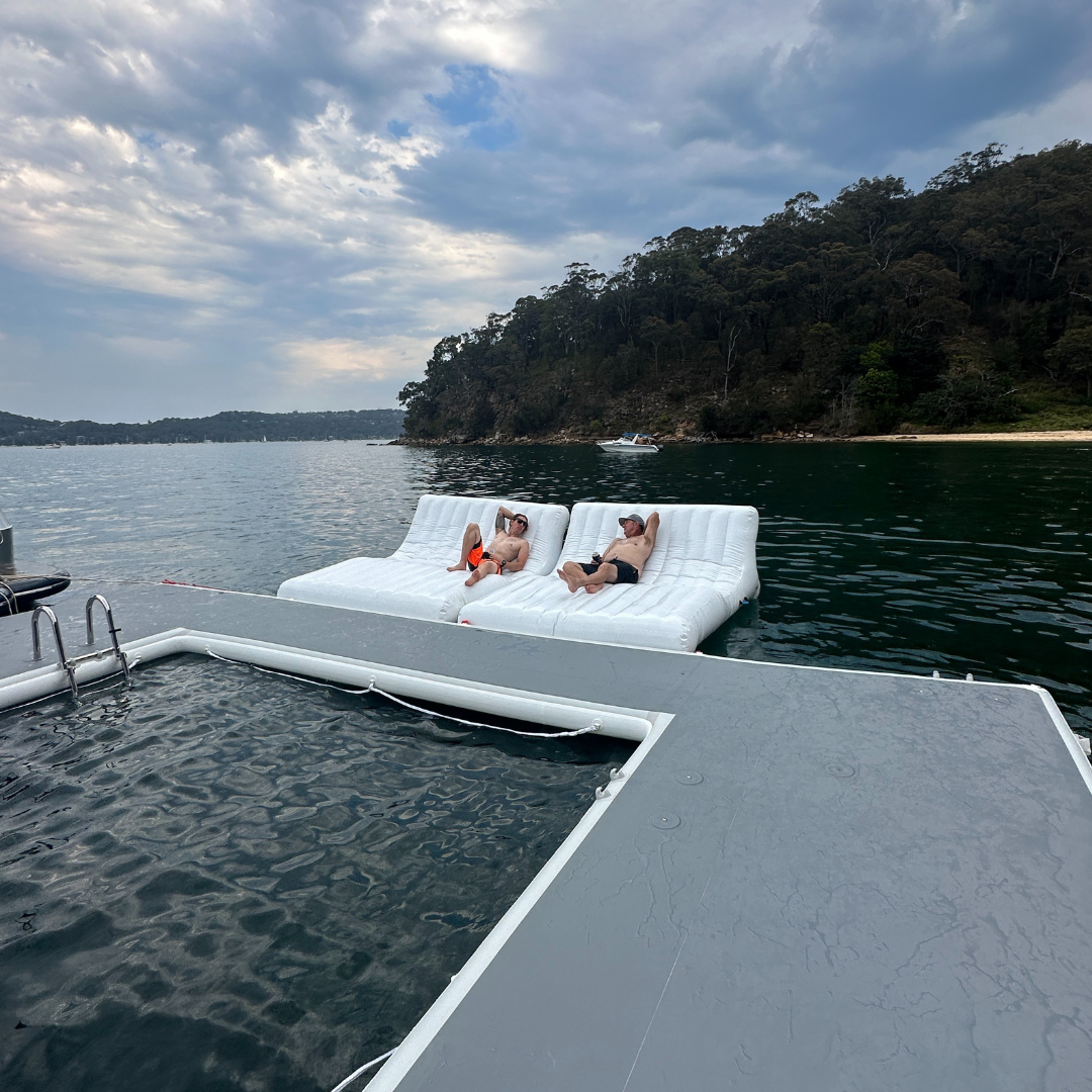 Inflatable Lounger – AquaClub